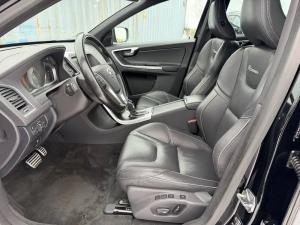 Melns Volvo XC60 2013 Rīga, ar dzinēja tilpumu 2.40 L un nobraukumu 217 tūkst. km par 14495 €, foto 13 vietnē AUTOMOTO.COM.LV