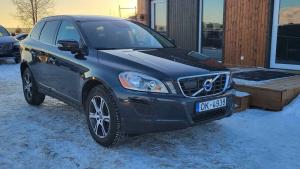 Melns Volvo XC60 2013 Rīga, ar dzinēja tilpumu 2.00 L un nobraukumu 180 tūkst. km par 11900 €, foto 4 vietnē AUTOMOTO.COM.LV