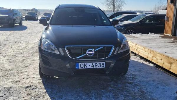 Melns Volvo XC60 2013 Rīga, ar dzinēja tilpumu 2.00 L un nobraukumu 180 tūkst. km par 11900 €, foto 4 vietnē AUTOMOTO.COM.LV