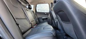Melns Volvo XC60 2013 Rīga, ar dzinēja tilpumu 2.40 L un nobraukumu 283 tūkst. km par 11700 €, foto 17 vietnē AUTOMOTO.COM.LV