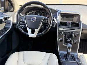 Melns Volvo XC60 2013 Rīga, ar dzinēja tilpumu 2.40 L un nobraukumu 272 tūkst. km par 9500 €, foto 5 vietnē AUTOMOTO.COM.LV