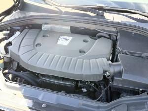 Melns Volvo XC60 2013 Rīga, ar dzinēja tilpumu 2.40 L un nobraukumu 272 tūkst. km par 9500 €, foto 18 vietnē AUTOMOTO.COM.LV