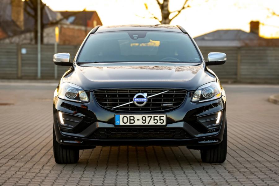 Melns Volvo XC60 2013 Rīga, ar dzinēja tilpumu 2.40 L un nobraukumu 0 tūkst. km par 14750 €, foto 3 vietnē AUTOMOTO.COM.LV