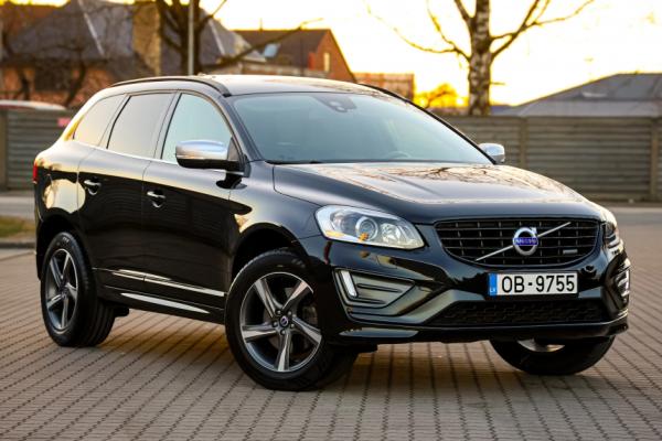 Melns Volvo XC60 2013 Rīga, ar dzinēja tilpumu 2.40 L un nobraukumu 0 tūkst. km par 14750 €, foto 3 vietnē AUTOMOTO.COM.LV