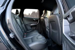 Melns Volvo XC60 2013 Rīga, ar dzinēja tilpumu 2.40 L un nobraukumu 0 tūkst. km par 14750 €, foto 14 vietnē AUTOMOTO.COM.LV