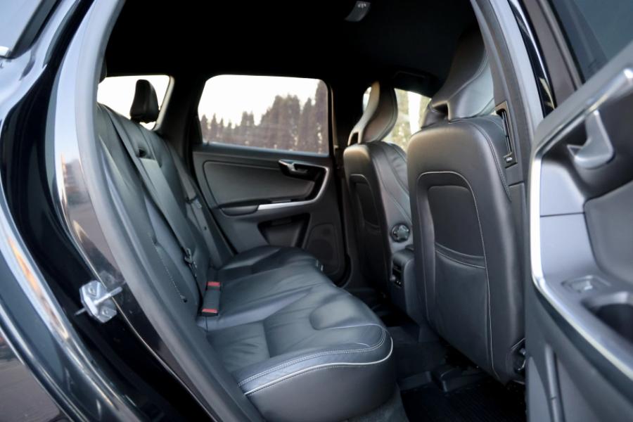 Melns Volvo XC60 2013 Rīga, ar dzinēja tilpumu 2.40 L un nobraukumu 0 tūkst. km par 14750 €, foto 14 vietnē AUTOMOTO.COM.LV