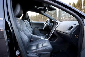 Melns Volvo XC60 2013 Rīga, ar dzinēja tilpumu 2.40 L un nobraukumu 0 tūkst. km par 14750 €, foto 15 vietnē AUTOMOTO.COM.LV