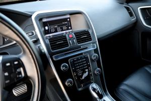 Melns Volvo XC60 2013 Rīga, ar dzinēja tilpumu 2.40 L un nobraukumu 0 tūkst. km par 14750 €, foto 21 vietnē AUTOMOTO.COM.LV
