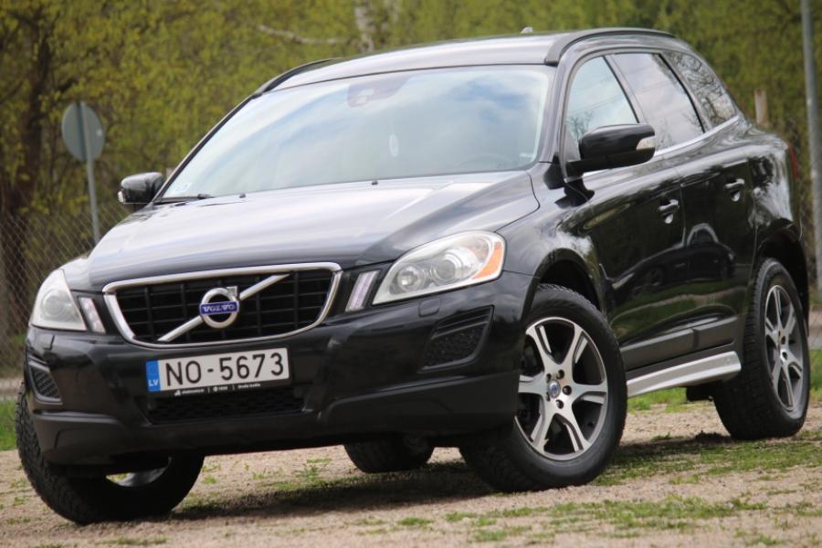 Melns Volvo XC60 2013 Rīga, ar dzinēja tilpumu 2.00 L un nobraukumu 252 tūkst. km par 9490 €, foto 3 vietnē AUTOMOTO.COM.LV