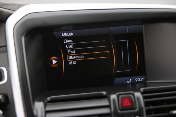 Melns Volvo XC60 2013 Rīga, ar dzinēja tilpumu 2.00 L un nobraukumu 252 tūkst. km par 9490 €, foto 4 vietnē AUTOMOTO.COM.LV