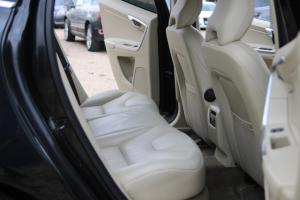 Melns Volvo XC60 2013 Rīga, ar dzinēja tilpumu 2.00 L un nobraukumu 252 tūkst. km par 9490 €, foto 8 vietnē AUTOMOTO.COM.LV