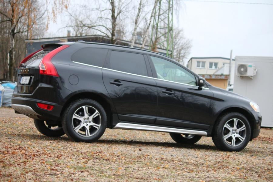 Melns Volvo XC60 2013 Rīga, ar dzinēja tilpumu 2.00 L un nobraukumu 252 tūkst. km par 9490 €, foto 12 vietnē AUTOMOTO.COM.LV