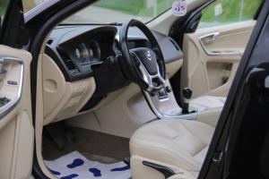 Melns Volvo XC60 2013 Rīga, ar dzinēja tilpumu 2.00 L un nobraukumu 252 tūkst. km par 9490 €, foto 27 vietnē AUTOMOTO.COM.LV