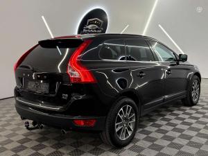 Black Volvo XC60 2013 in Marijampole, with an engine capacity of 2.40 L and mileage of 240 thousand km for 11950 €, photo 8 on AUTOMOTO.COM.LV