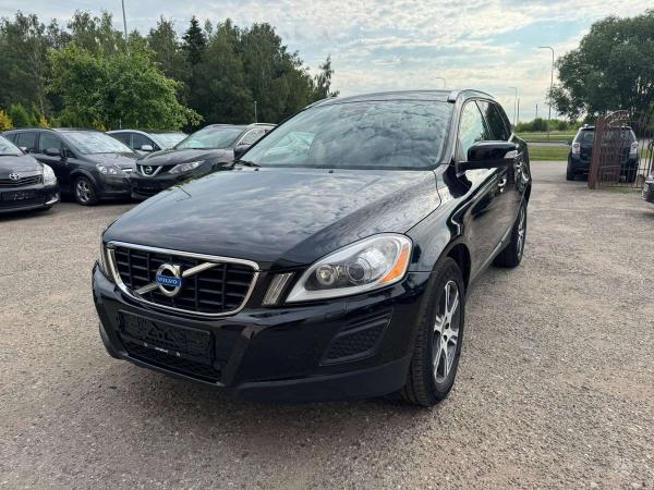 Black Volvo XC60 2013 in Jurbarkas, with an engine capacity of 1.98 L and mileage of 195 thousand km for 9950 €, photo 2 on AUTOMOTO.COM.LV