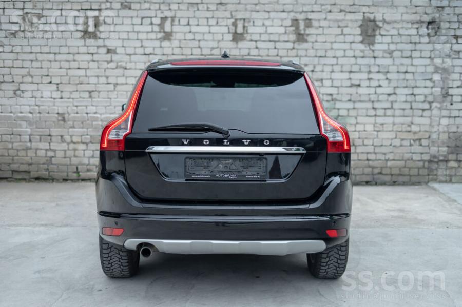 Melns Volvo XC60 2013 Liepāja, ar dzinēja tilpumu 2.00 L un nobraukumu 297 tūkst. km par 10300 €, foto 4 vietnē AUTOMOTO.COM.LV