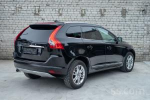 Melns Volvo XC60 2013 Liepāja, ar dzinēja tilpumu 2.00 L un nobraukumu 297 tūkst. km par 10300 €, foto 5 vietnē AUTOMOTO.COM.LV