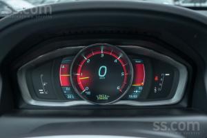 Melns Volvo XC60 2013 Liepāja, ar dzinēja tilpumu 2.00 L un nobraukumu 297 tūkst. km par 10300 €, foto 17 vietnē AUTOMOTO.COM.LV