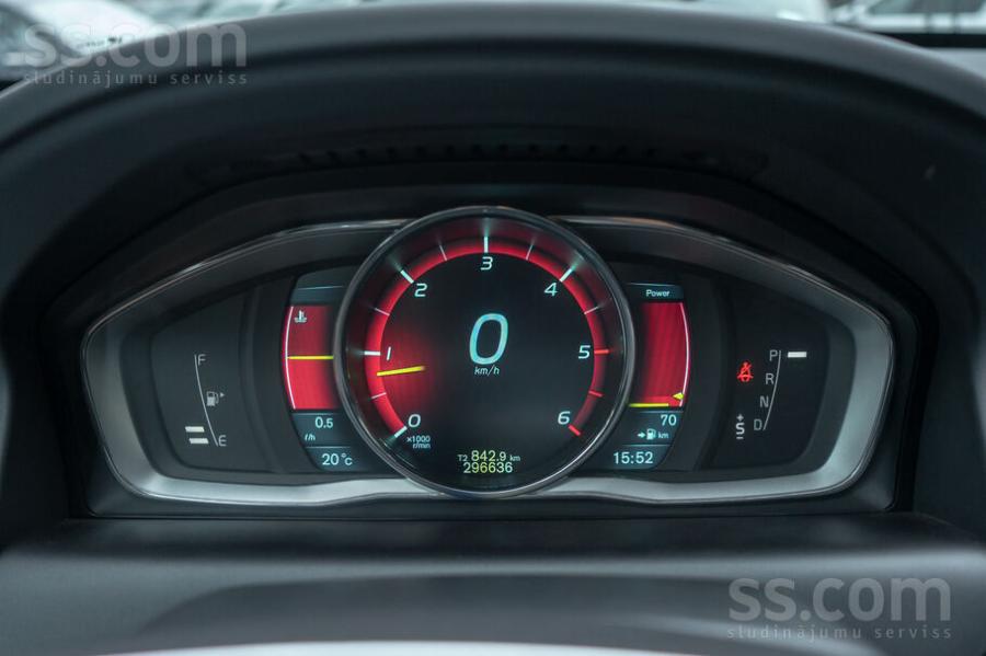 Melns Volvo XC60 2013 Liepāja, ar dzinēja tilpumu 2.00 L un nobraukumu 297 tūkst. km par 10300 €, foto 17 vietnē AUTOMOTO.COM.LV