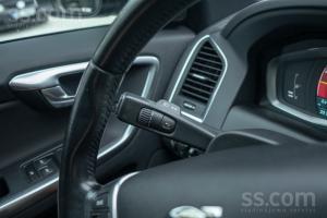 Melns Volvo XC60 2013 Liepāja, ar dzinēja tilpumu 2.00 L un nobraukumu 297 tūkst. km par 10300 €, foto 22 vietnē AUTOMOTO.COM.LV