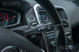Melns Volvo XC60 2013 Liepāja, ar dzinēja tilpumu 2.00 L un nobraukumu 297 tūkst. km par 10300 €, foto 23 vietnē AUTOMOTO.COM.LV