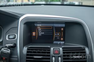 Melns Volvo XC60 2013 Liepāja, ar dzinēja tilpumu 2.00 L un nobraukumu 297 tūkst. km par 10300 €, foto 28 vietnē AUTOMOTO.COM.LV