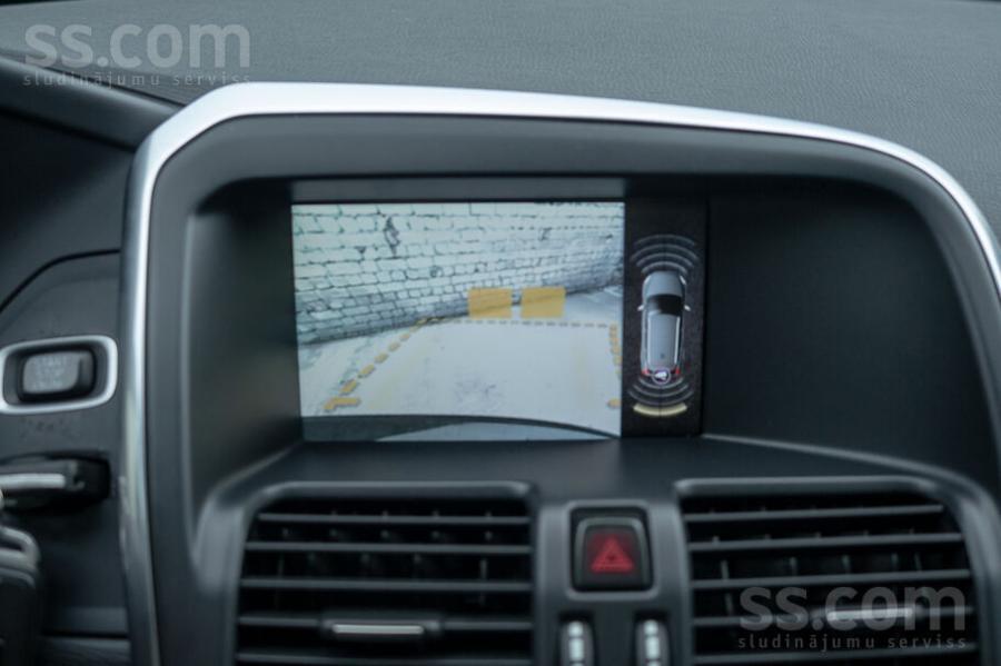 Melns Volvo XC60 2013 Liepāja, ar dzinēja tilpumu 2.00 L un nobraukumu 297 tūkst. km par 10300 €, foto 29 vietnē AUTOMOTO.COM.LV