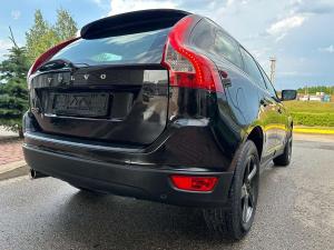 Black Volvo XC60 2013 in Vilnius, with an engine capacity of 1.98 L and mileage of 286 thousand km for 8900 €, photo 10 on AUTOMOTO.COM.LV