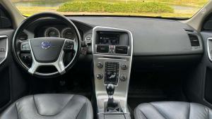 Black Volvo XC60 2013 in Vilnius, with an engine capacity of 1.98 L and mileage of 286 thousand km for 8900 €, photo 16 on AUTOMOTO.COM.LV