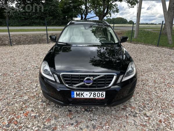 Melns Volvo XC60 2013 Cēsis, ar dzinēja tilpumu 2.00 L un nobraukumu 0 tūkst. km par 10800 €, foto 2 vietnē AUTOMOTO.COM.LV