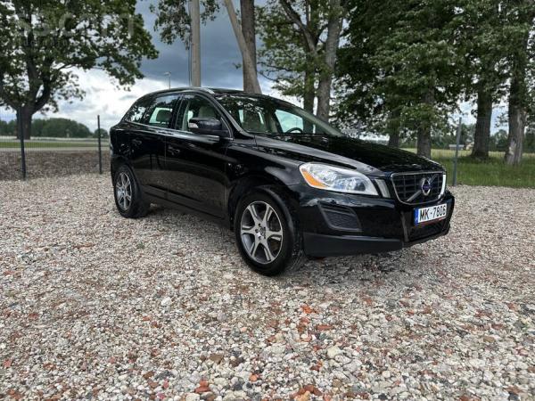 Melns Volvo XC60 2013 Cēsis, ar dzinēja tilpumu 2.00 L un nobraukumu 0 tūkst. km par 10800 €, foto 3 vietnē AUTOMOTO.COM.LV