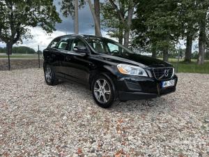 Melns Volvo XC60 2013 Cēsis, ar dzinēja tilpumu 2.00 L un nobraukumu 0 tūkst. km par 10800 €, foto 4 vietnē AUTOMOTO.COM.LV