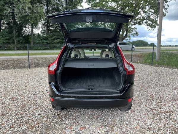 Melns Volvo XC60 2013 Cēsis, ar dzinēja tilpumu 2.00 L un nobraukumu 0 tūkst. km par 10800 €, foto 6 vietnē AUTOMOTO.COM.LV