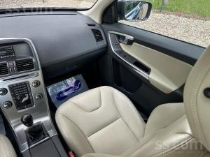 Melns Volvo XC60 2013 Cēsis, ar dzinēja tilpumu 2.00 L un nobraukumu 0 tūkst. km par 10800 €, foto 10 vietnē AUTOMOTO.COM.LV