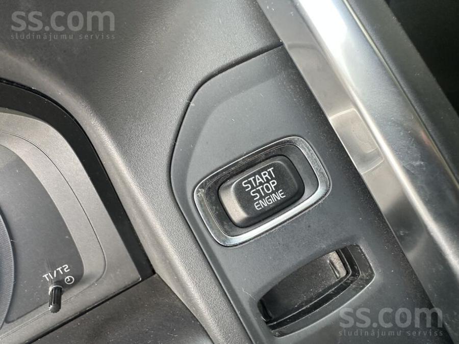Melns Volvo XC60 2013 Cēsis, ar dzinēja tilpumu 2.00 L un nobraukumu 0 tūkst. km par 10800 €, foto 17 vietnē AUTOMOTO.COM.LV