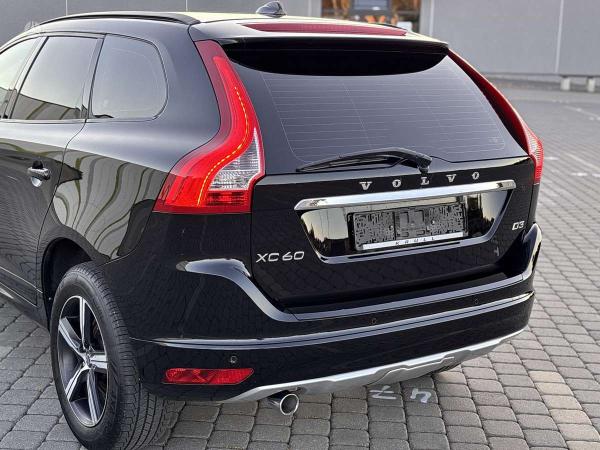 Black Volvo XC60 2013 in Raseiniai, with an engine capacity of 1.98 L and mileage of 231 thousand km for 12700 €, photo 8 on AUTOMOTO.COM.LV