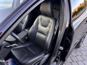 Melns Volvo XC60 2013 Raseiniai, ar dzinēja tilpumu 1.98 L un nobraukumu 231 tūkst. km par 12700 €, foto 21 vietnē AUTOMOTO.COM.LV