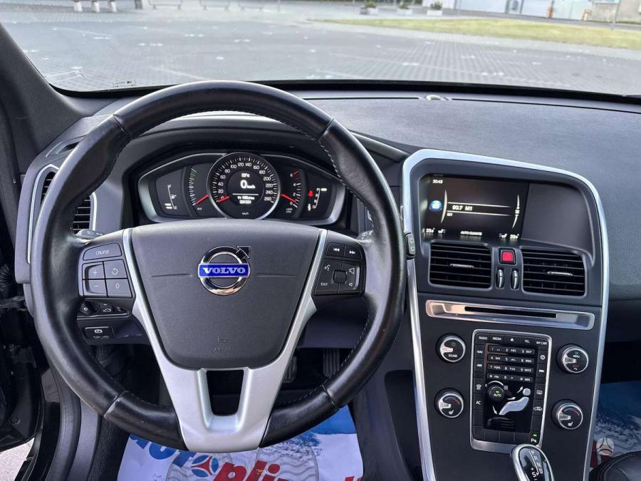 Melns Volvo XC60 2013 Raseiniai, ar dzinēja tilpumu 1.98 L un nobraukumu 231 tūkst. km par 12700 €, foto 23 vietnē AUTOMOTO.COM.LV