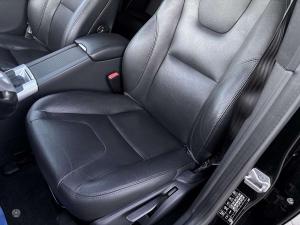 Melns Volvo XC60 2013 Raseiniai, ar dzinēja tilpumu 1.98 L un nobraukumu 231 tūkst. km par 12700 €, foto 28 vietnē AUTOMOTO.COM.LV