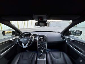 Melns Volvo XC60 2013 Raseiniai, ar dzinēja tilpumu 1.98 L un nobraukumu 231 tūkst. km par 12700 €, foto 31 vietnē AUTOMOTO.COM.LV