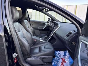 Melns Volvo XC60 2013 Raseiniai, ar dzinēja tilpumu 1.98 L un nobraukumu 231 tūkst. km par 12700 €, foto 36 vietnē AUTOMOTO.COM.LV