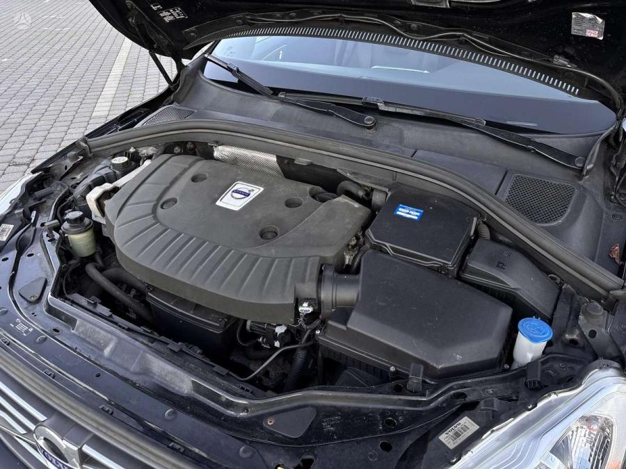 Melns Volvo XC60 2013 Raseiniai, ar dzinēja tilpumu 1.98 L un nobraukumu 231 tūkst. km par 12700 €, foto 42 vietnē AUTOMOTO.COM.LV