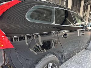 Melns Volvo XC60 2013 Raseiniai, ar dzinēja tilpumu 1.98 L un nobraukumu 231 tūkst. km par 12700 €, foto 54 vietnē AUTOMOTO.COM.LV