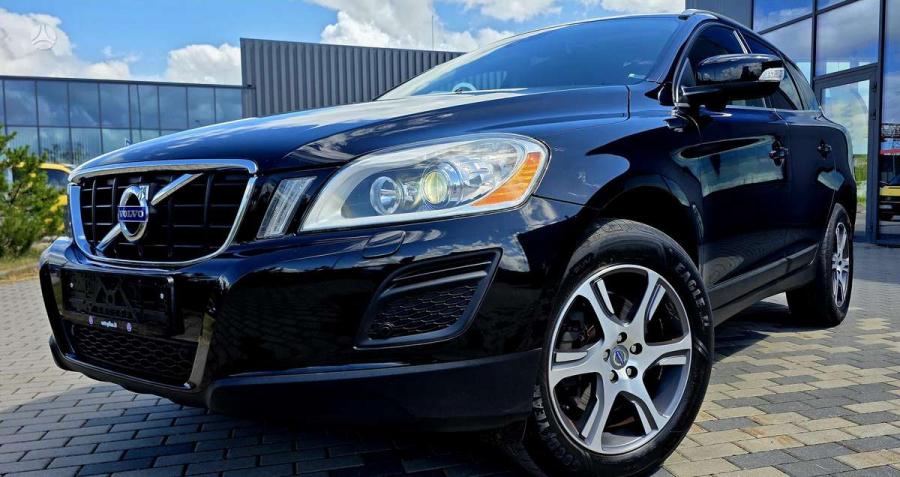 Melns Volvo XC60 2013 Šauļi, ar dzinēja tilpumu 1.98 L un nobraukumu 230 tūkst. km par 12200 €, foto 1 vietnē AUTOMOTO.COM.LV