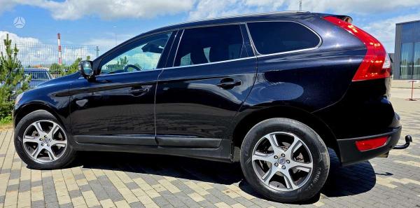 Melns Volvo XC60 2013 Šauļi, ar dzinēja tilpumu 1.98 L un nobraukumu 230 tūkst. km par 11950 €, foto 10 vietnē AUTOMOTO.COM.LV