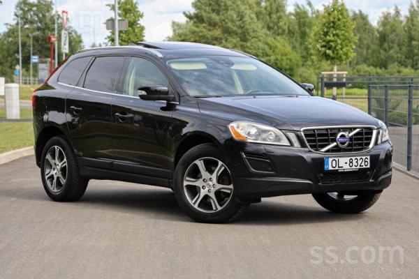 Black Volvo XC60 2013 in Jelgava, with an engine capacity of 2.40 L and mileage of 0 thousand km for 9990 €, photo 3 on AUTOMOTO.COM.LV