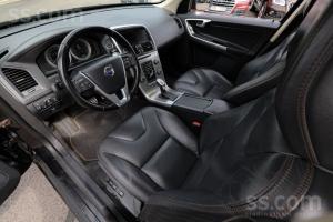 Melns Volvo XC60 2013 Jelgava, ar dzinēja tilpumu 2.40 L un nobraukumu 0 tūkst. km par 9990 €, foto 9 vietnē AUTOMOTO.COM.LV