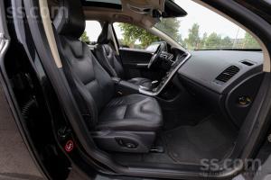 Melns Volvo XC60 2013 Jelgava, ar dzinēja tilpumu 2.40 L un nobraukumu 0 tūkst. km par 9990 €, foto 13 vietnē AUTOMOTO.COM.LV