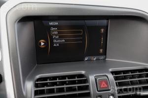Melns Volvo XC60 2013 Jelgava, ar dzinēja tilpumu 2.40 L un nobraukumu 0 tūkst. km par 9990 €, foto 17 vietnē AUTOMOTO.COM.LV