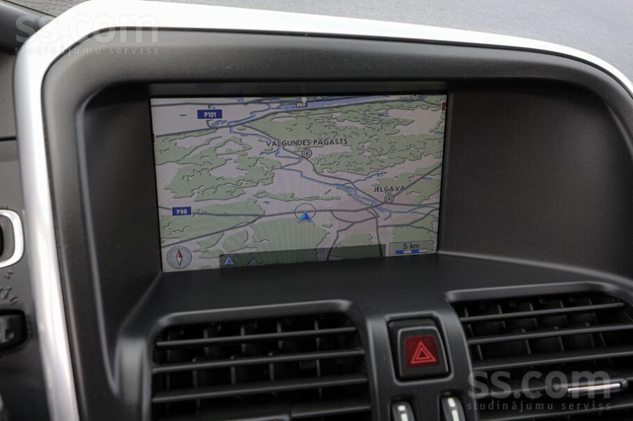 Melns Volvo XC60 2013 Jelgava, ar dzinēja tilpumu 2.40 L un nobraukumu 0 tūkst. km par 9990 €, foto 18 vietnē AUTOMOTO.COM.LV